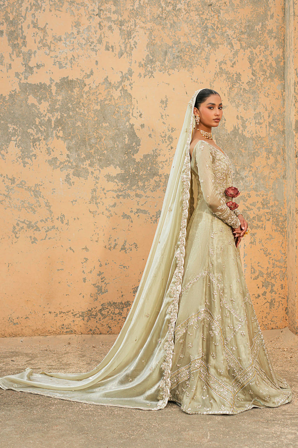 Engagement Dresses Pakistani Online | Zuria Dor