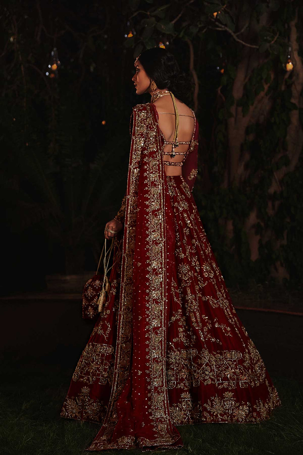 Arvaneh Red Bridal Lehenga – Zuria Dor